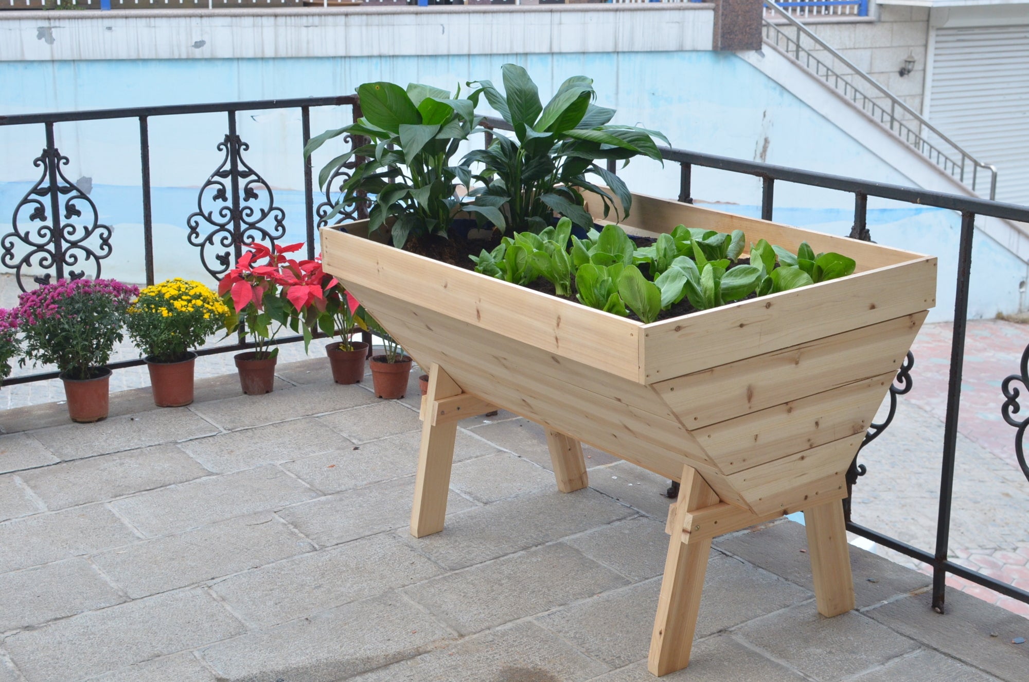 Eden™ Deep Root V-Shaped Garden Table – Dive To Garden